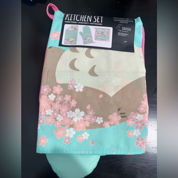 Her Universe | Kitchen | Studio Ghibli My Neighbor Totoro Sleepy Cherry ...